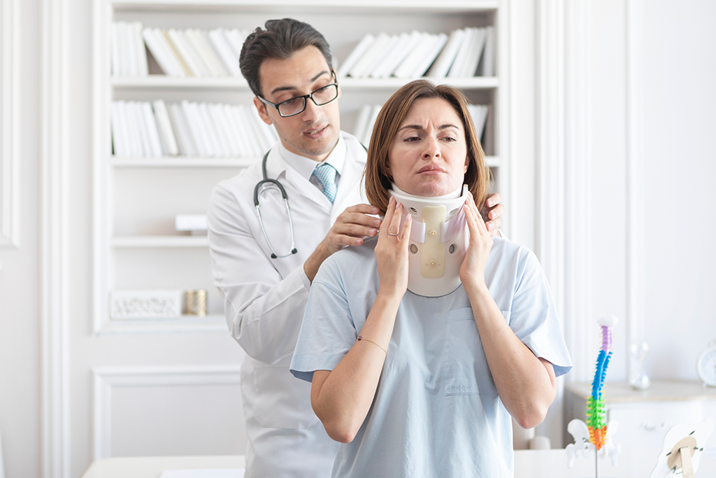 Recuperarea dupa gulerul cervical cu MedX | Kinetic.ro
