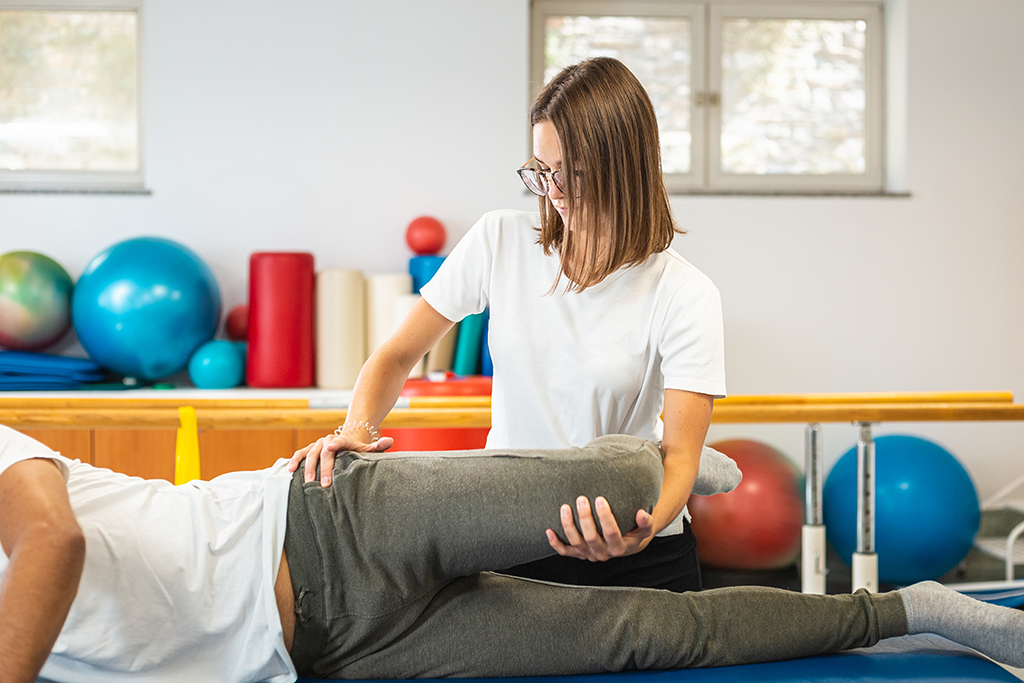 5 exercitii pentru lombosciatica | Kinetic.ro